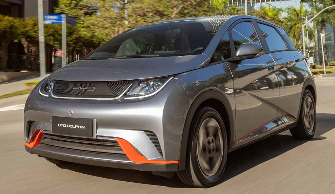 BYD supera Toyota e GWM e vira líder de carros eletrificados no Brasil