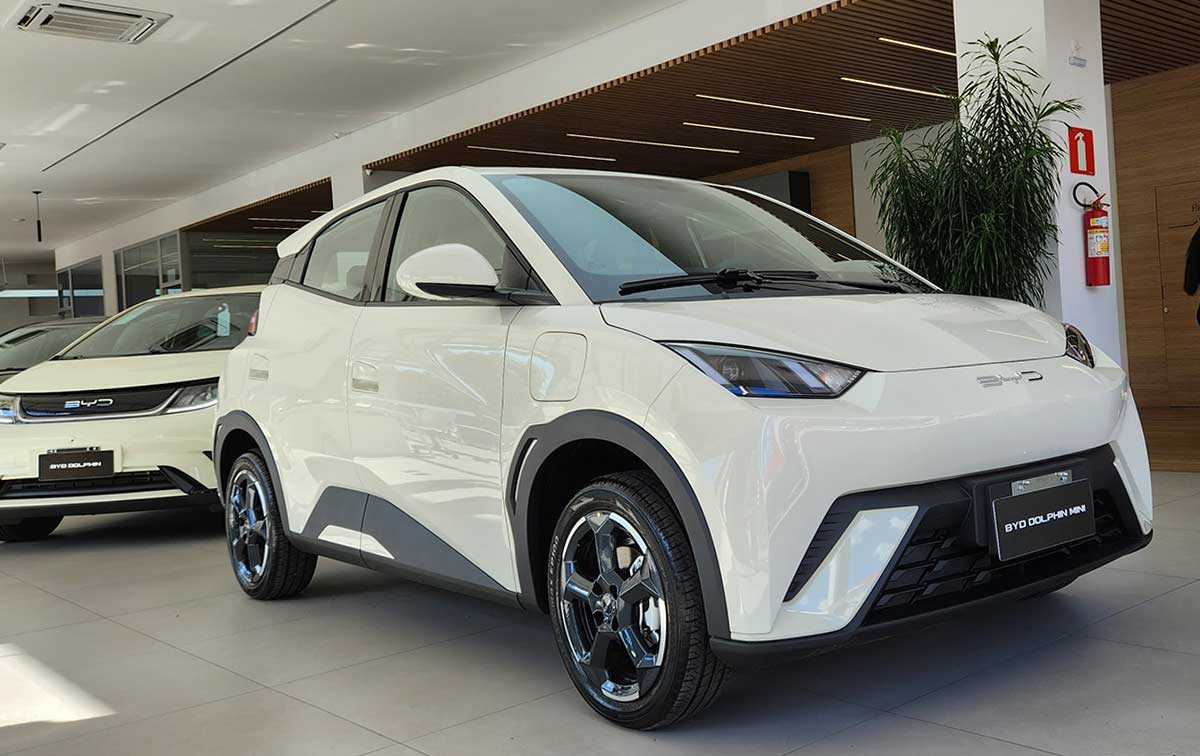 BYD frustra expectativa e lança Dolphin Mini acima de R$ 115 mil